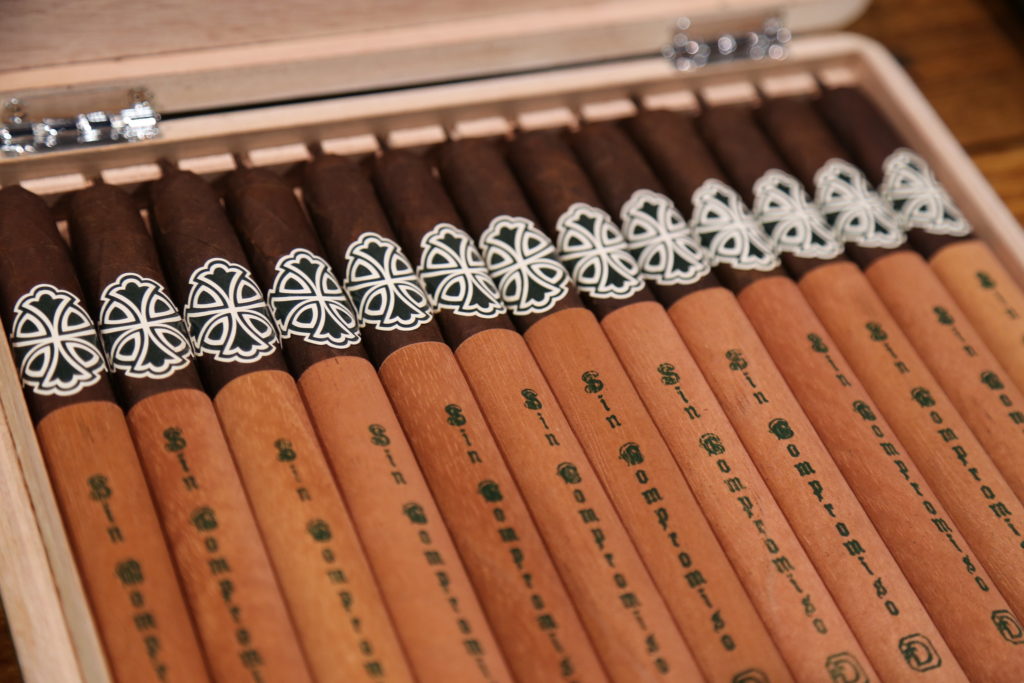 0068 - Steve Saka of Dunbarton Tobacco & Trust on Sin Compromiso, 2018 ...