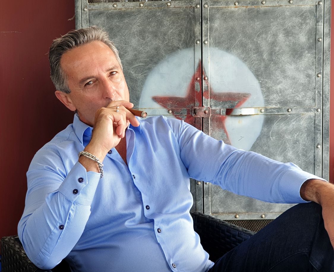 Bond Roberts Cigars Debut Available in August | Cigar Snob Magazine